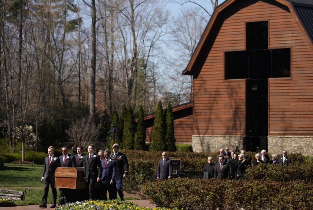 A Catholic Millennial Reflects on the Life of Billy Graham - Todd Starnes