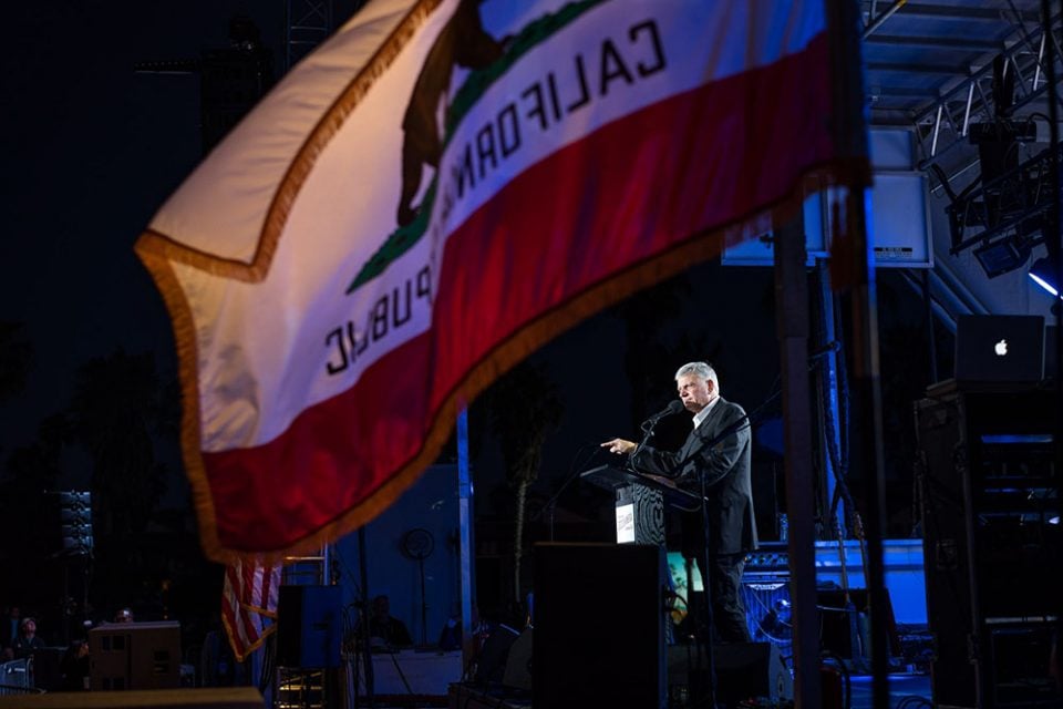 Franklin Graham Urges Pastors, Christians to Become Political Activists ...