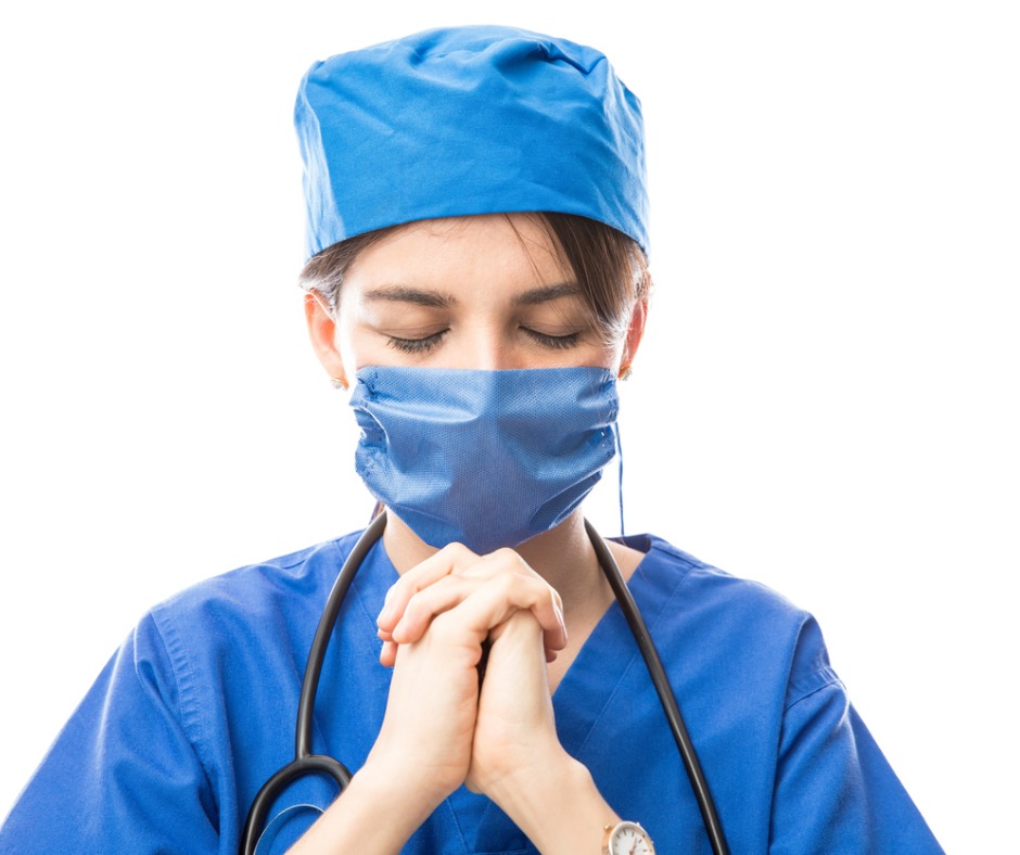 WATCH: A Nurse Sings "Amazing Grace" During a Shift Change at Michigan ...