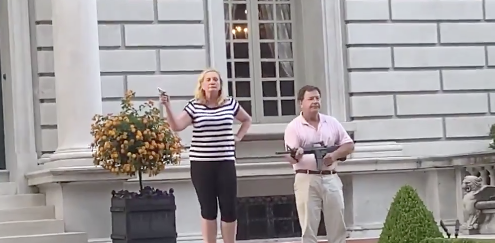 Armed St. Louis Couple Defend Mansion Against Black Lives Matter Mob ...