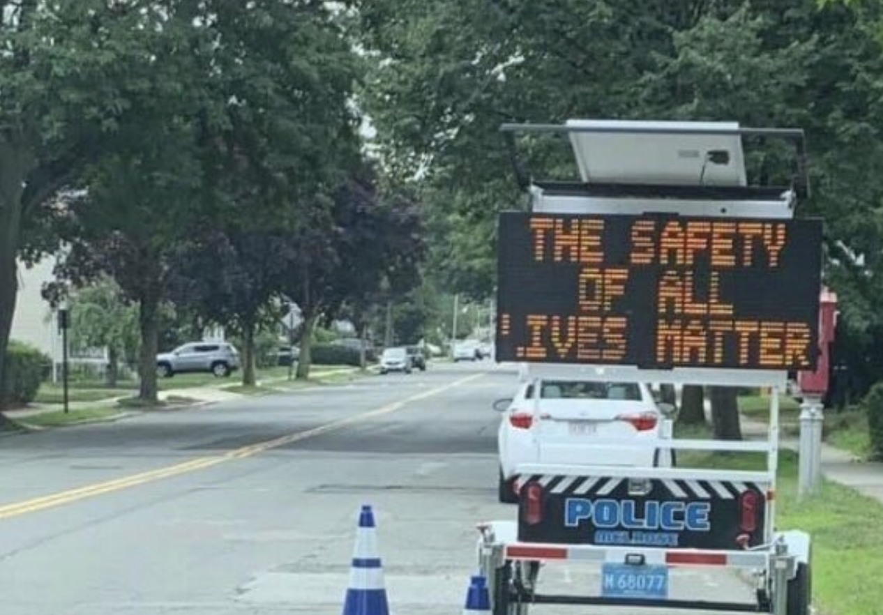 Mayor Apologies For "The Safety of All Lives Matter" Traffic Sign ...