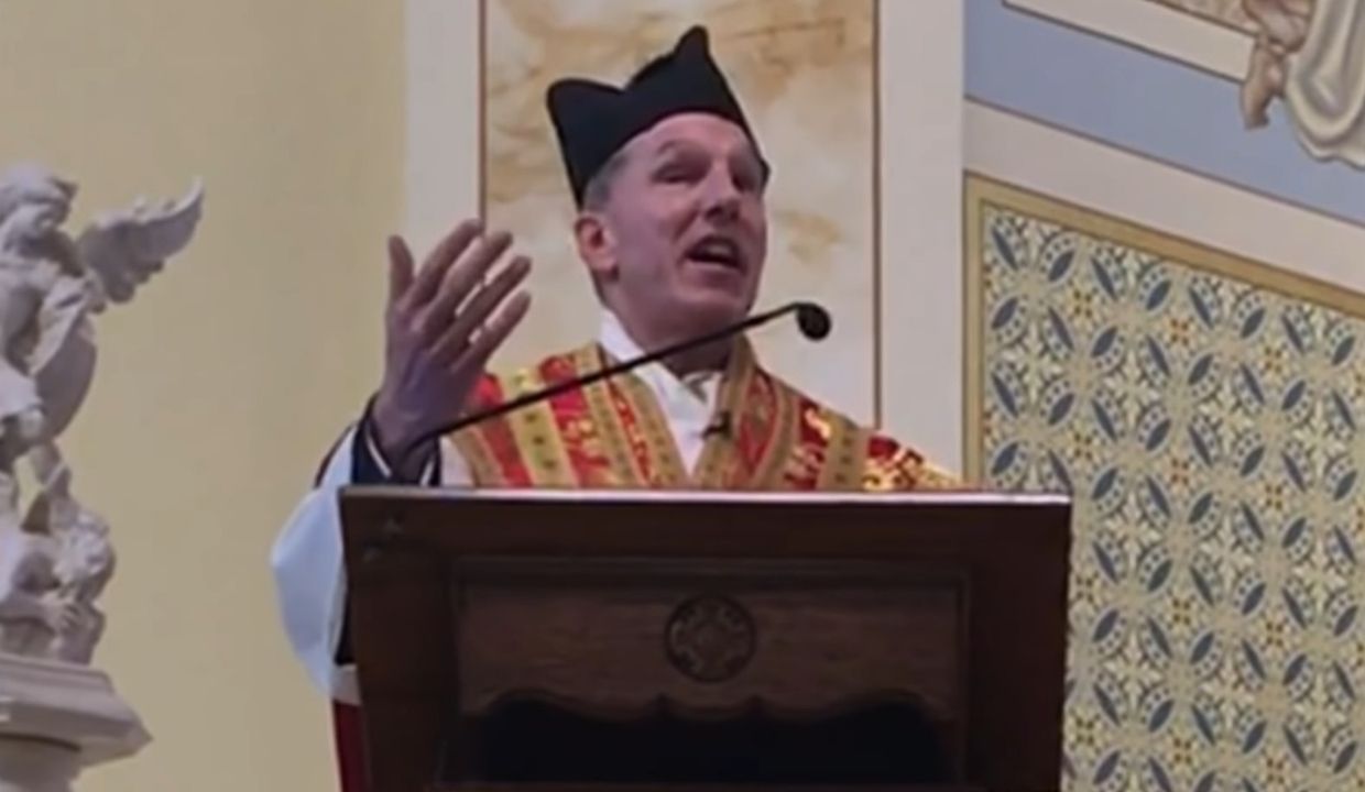 Wisconsin Pastor Ordered to Step Down After Preaching Against Vaccine ...