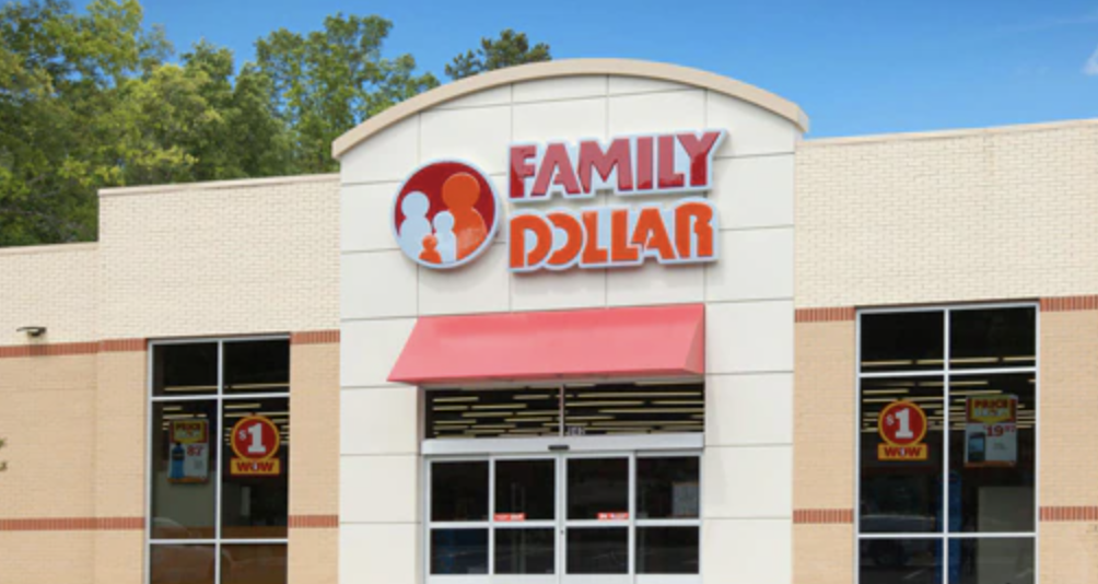  COPS WON T DO ANYTHING Family Dollar Clerk Fights Off Shoplifters 9