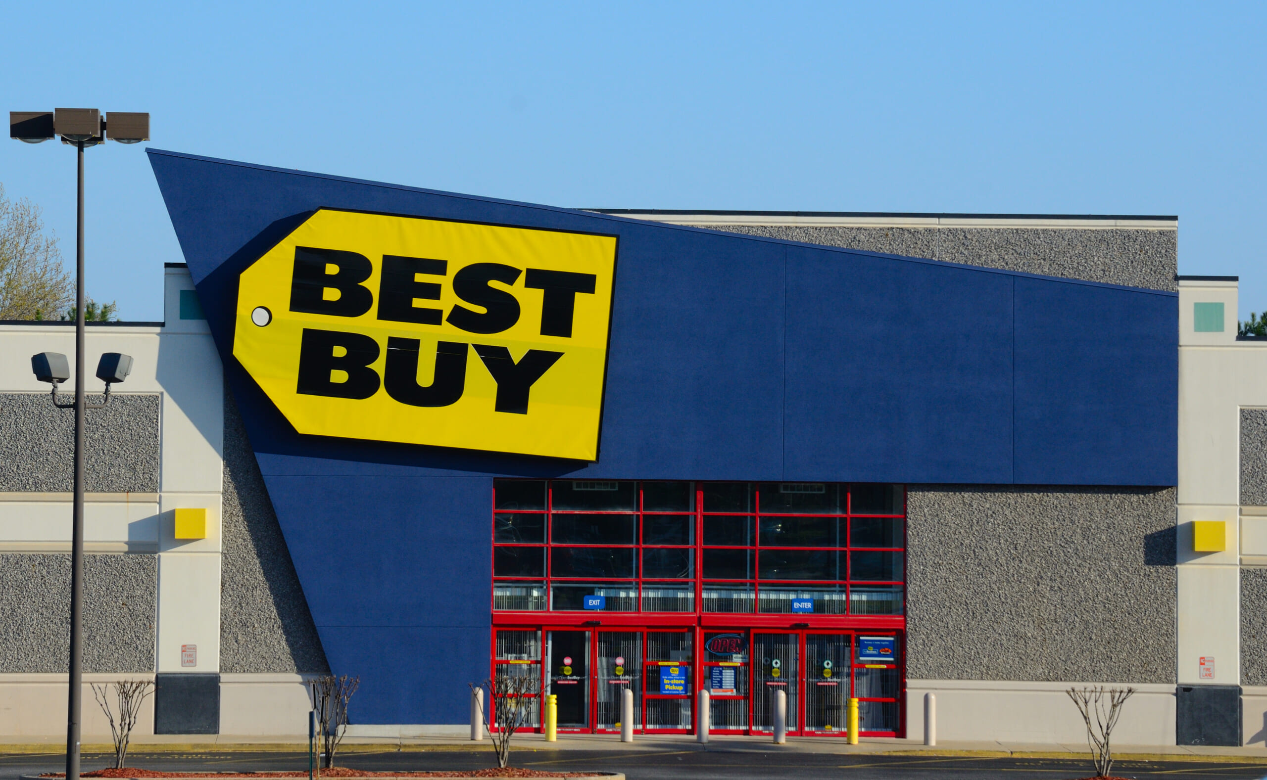 Best Buy Won't Let Staffers Display Crosses, But Gay Pride Flags are Okay